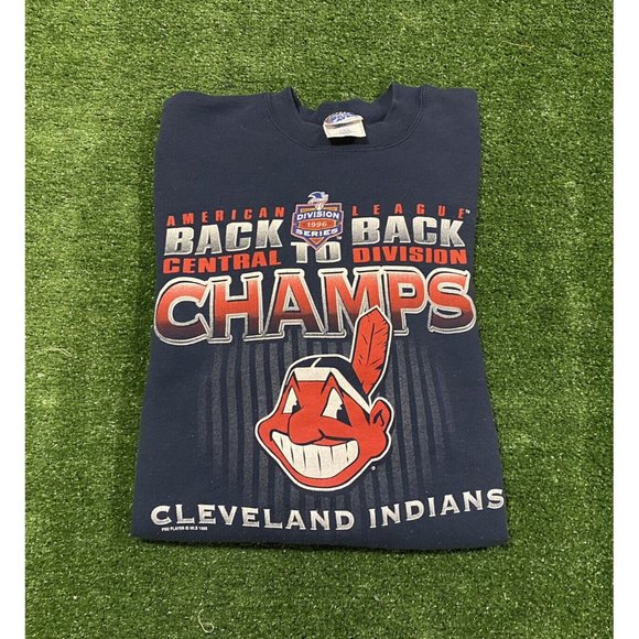 Pro Player | Shirts | Vintage Cleveland Indians Sweatshirt Large Pro Player Mens 9s Blue Chief ...